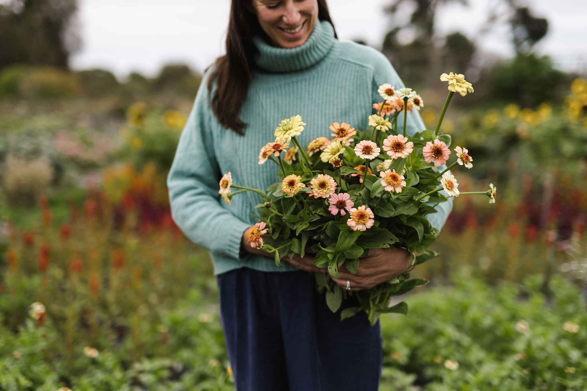 Starling Flowers | Artisan Flower Farm | Dahlias, Workshops, Weddings